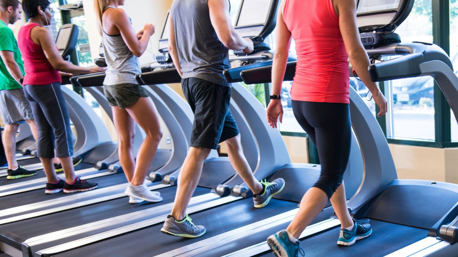 5 tests to tell if your shoes are worn out - Feetology Podiatry Centre